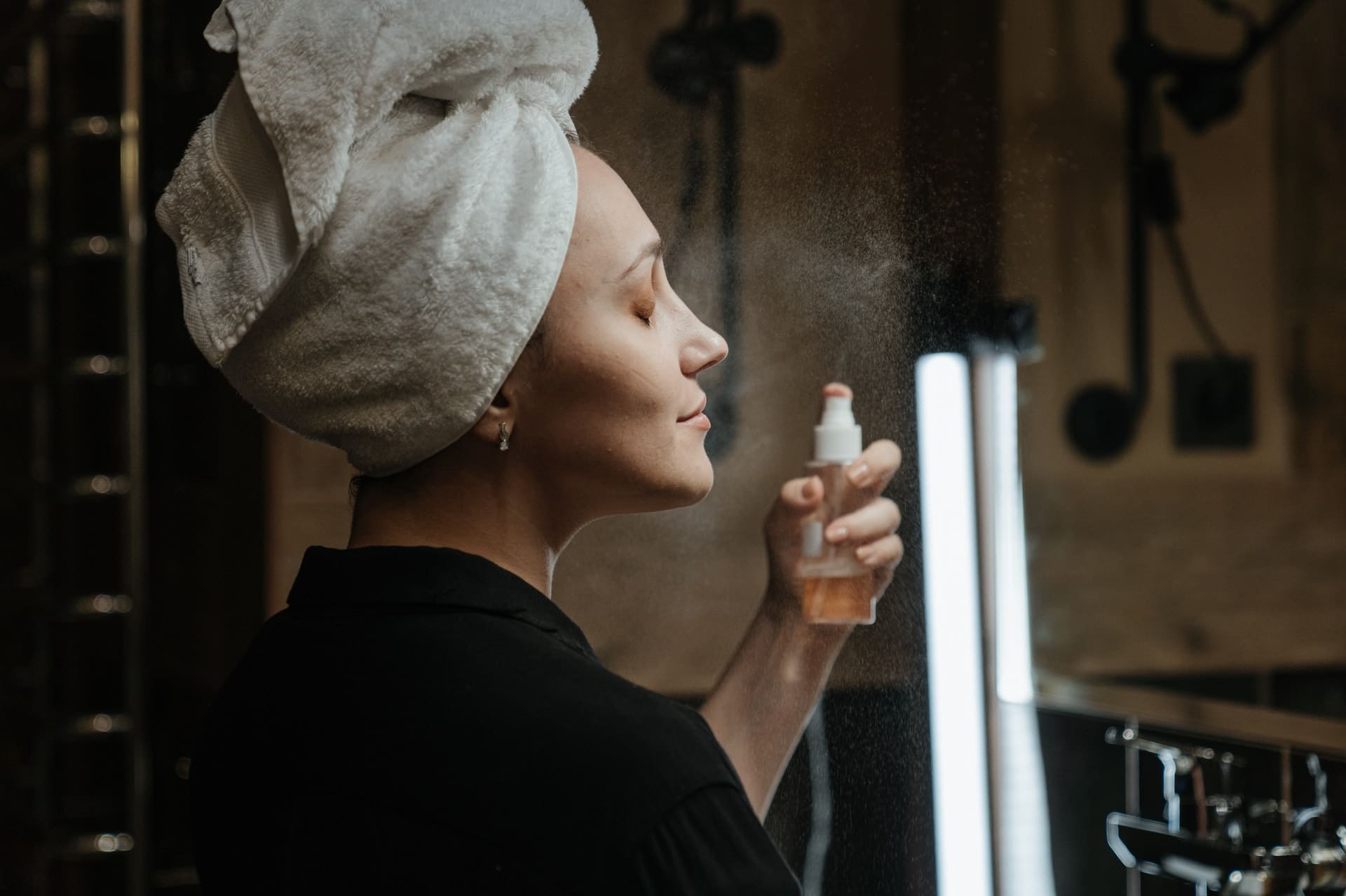 DIY Makeup Setting Spray: 10-Step How To Guide For 2021